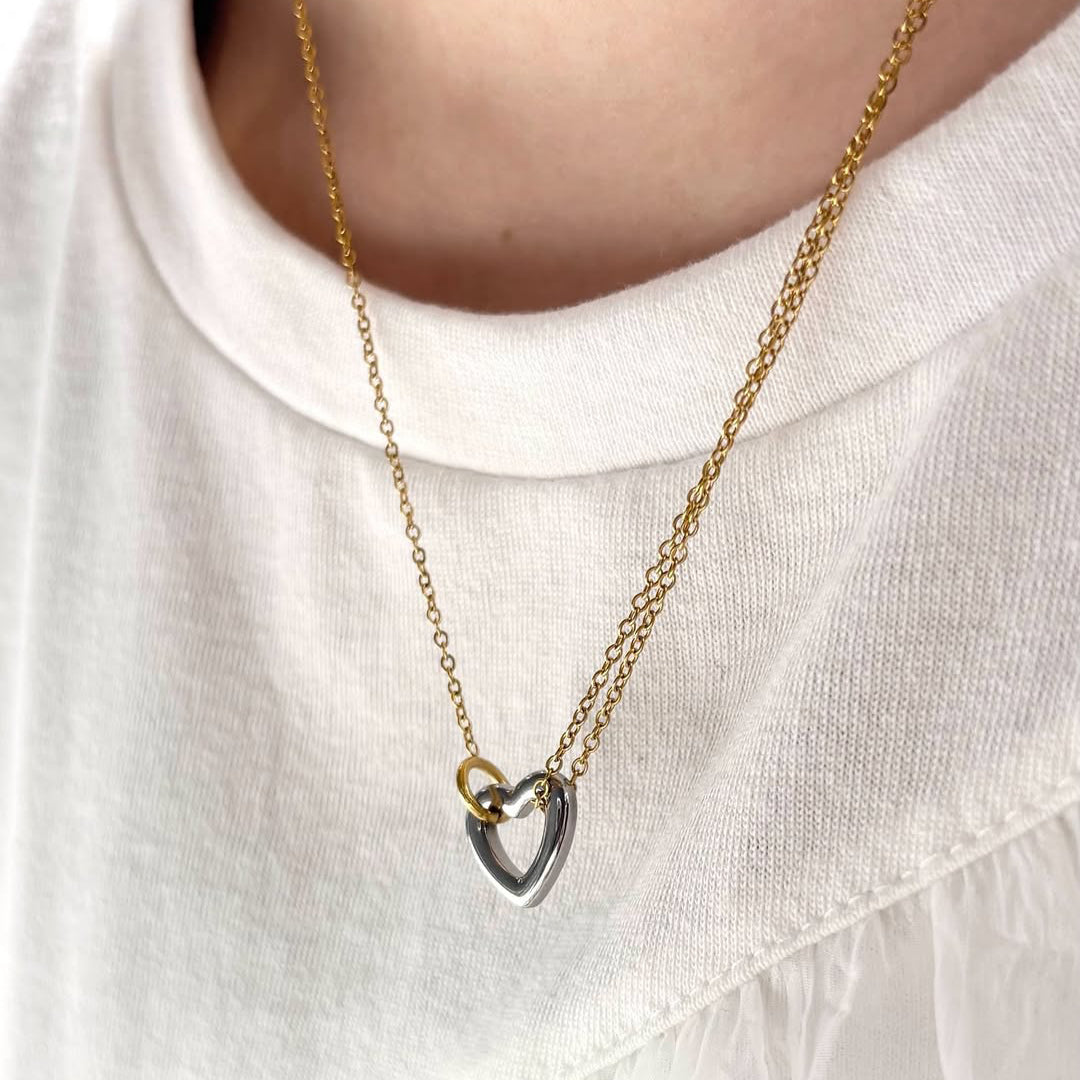 Bicolor heart styling – cross Jewellia
